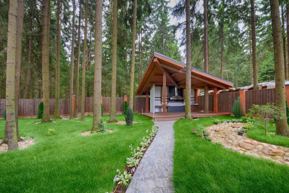 The Best Place to Install a Barbecue Hut in the Garden | Quick-garden.co.uk