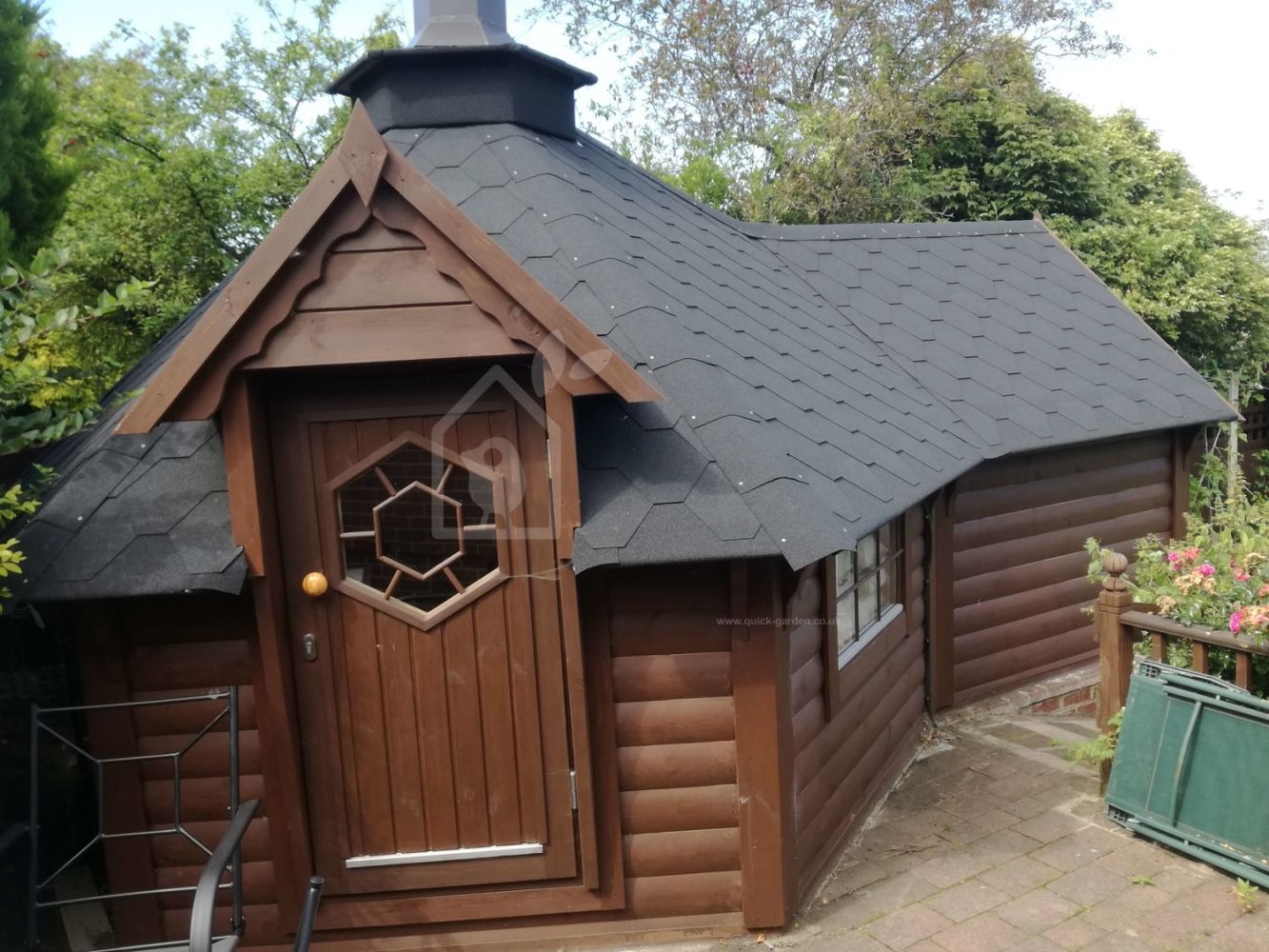 BBQ Hut KOTA 9 With Extension (44 mm), 3.8x5.2 m (12'x17'), 9.2 m²