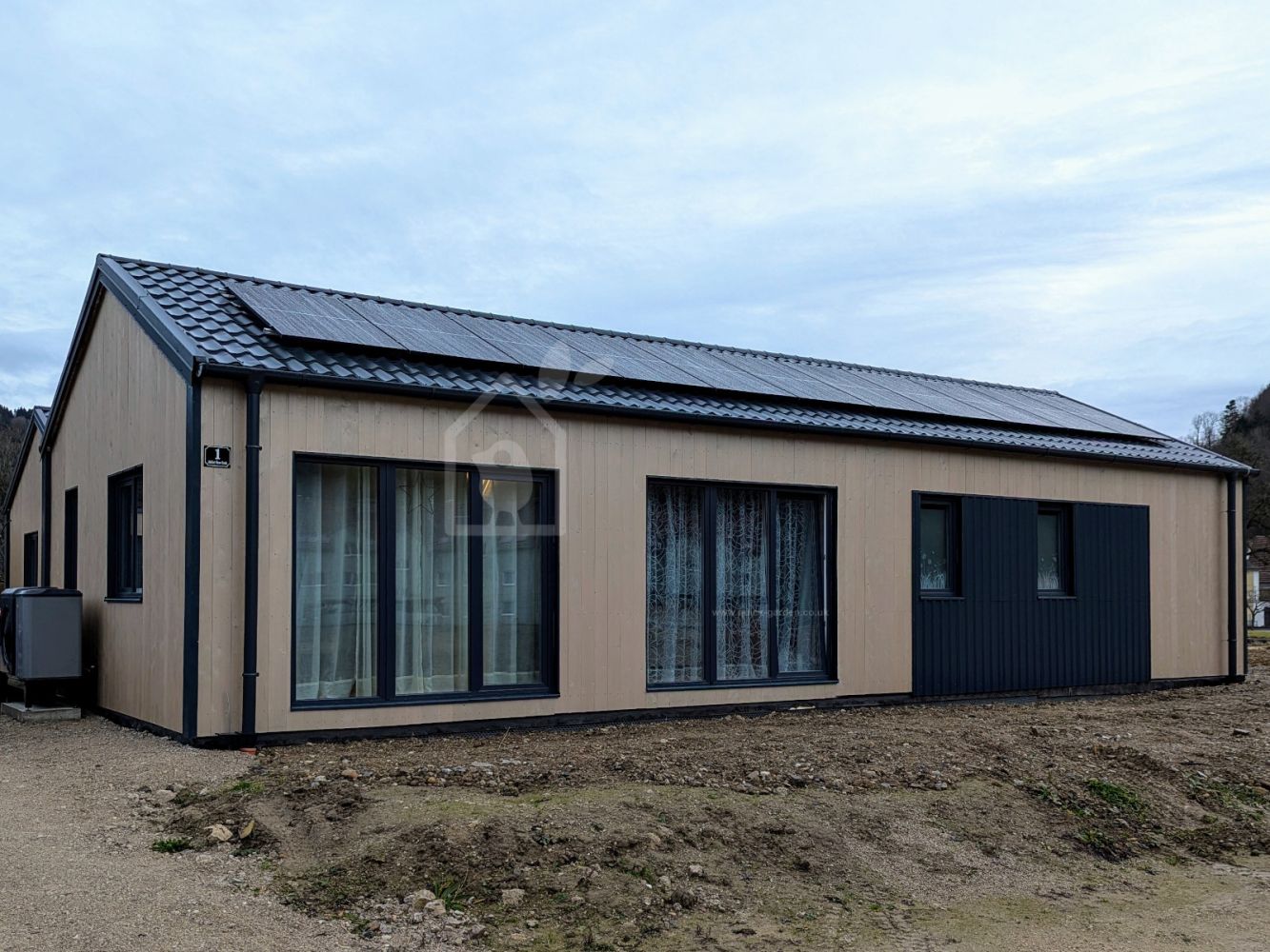 Log Cabin House SCARLET (Insulated, 44 mm + Cladding), 139 m²